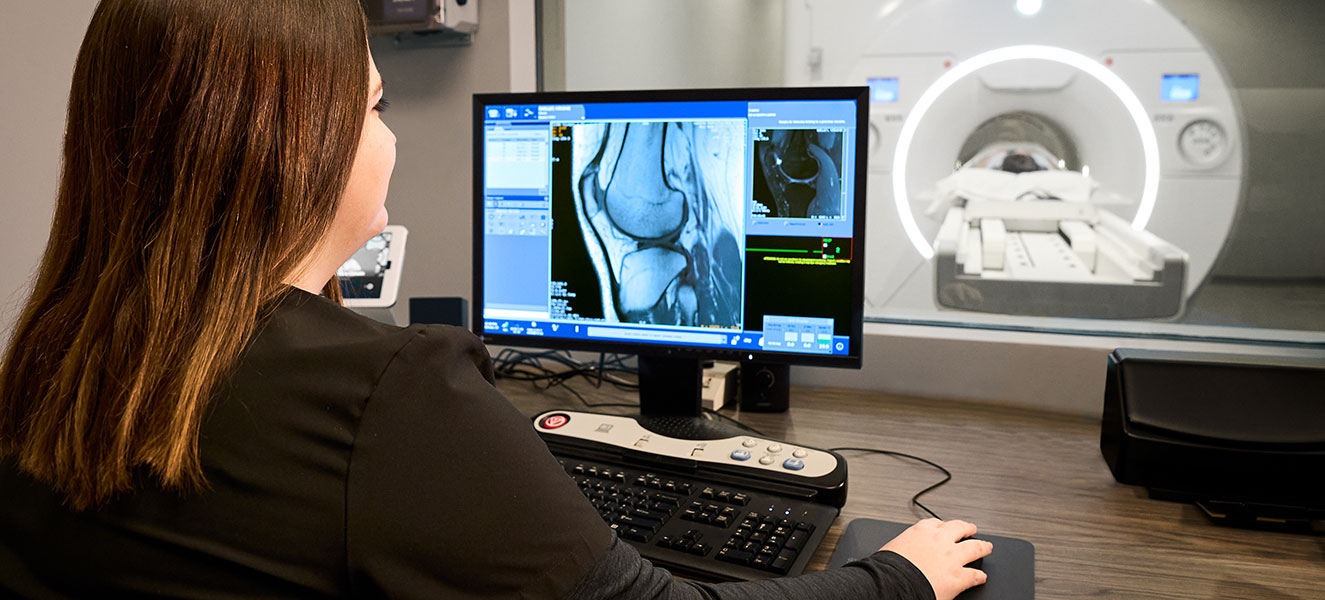 Résonance magnétique (IRM) - Centres Radiologiques de l’Estrie et de ...